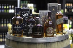 How Much Does Whiskey Cost and Why (Examples Included) – Whisqiy.com